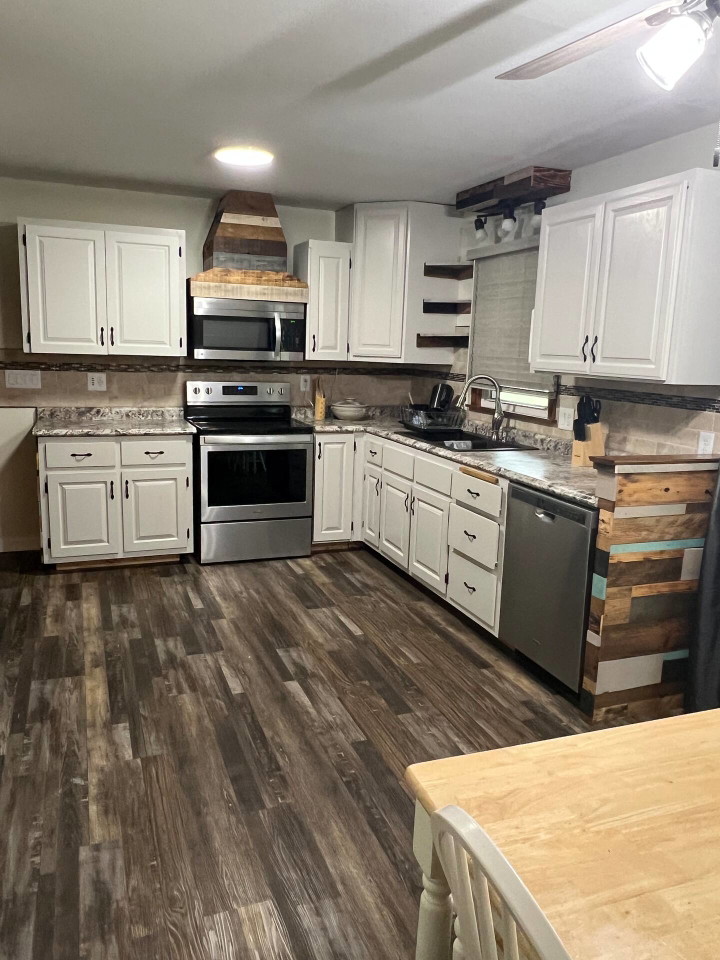 Centrally Locatedeasy Access To Everything - Altoona, WI