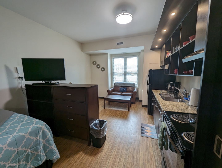 Upscale Studio Close To Su/esf/upstate - Syracuse, NY