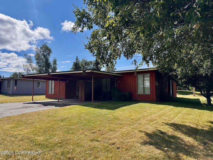 Warm Cozy 1 Bedroom Apartment With Carport - Anchorage