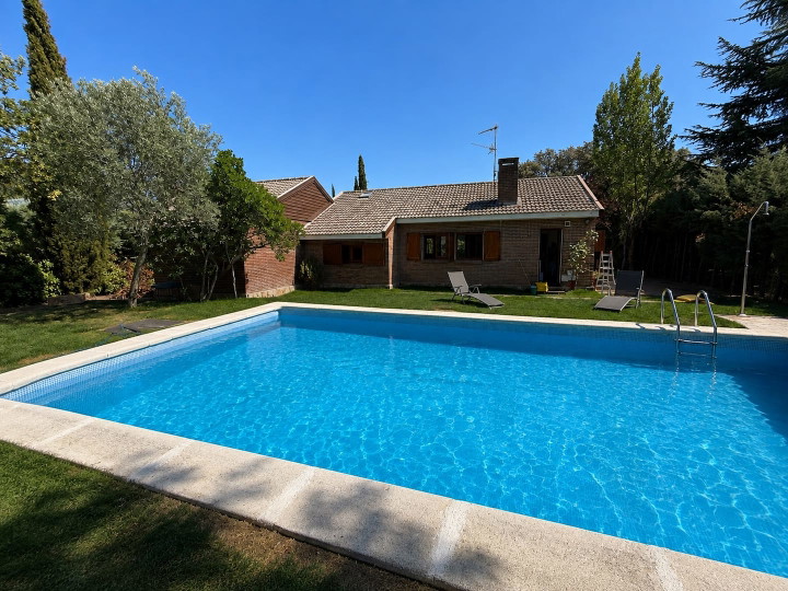 Chalet Con Piscina Privada Sierra De Madrid - Guadarrama