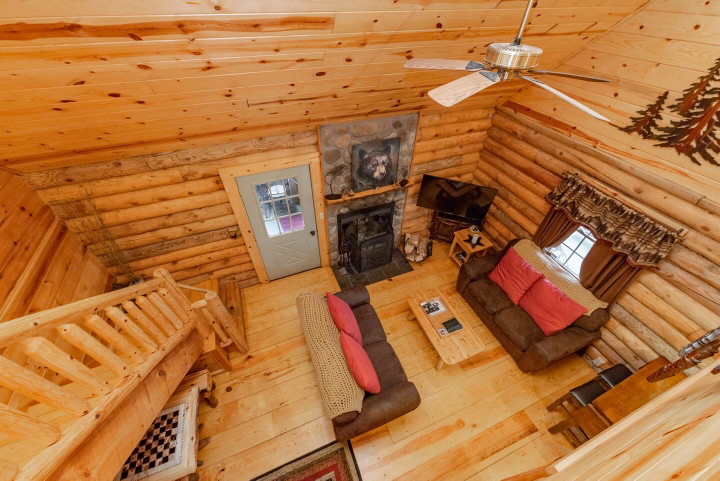 Deep Creek Cabin W/ Fireplace & Year-round Comfort - Oakland, MD