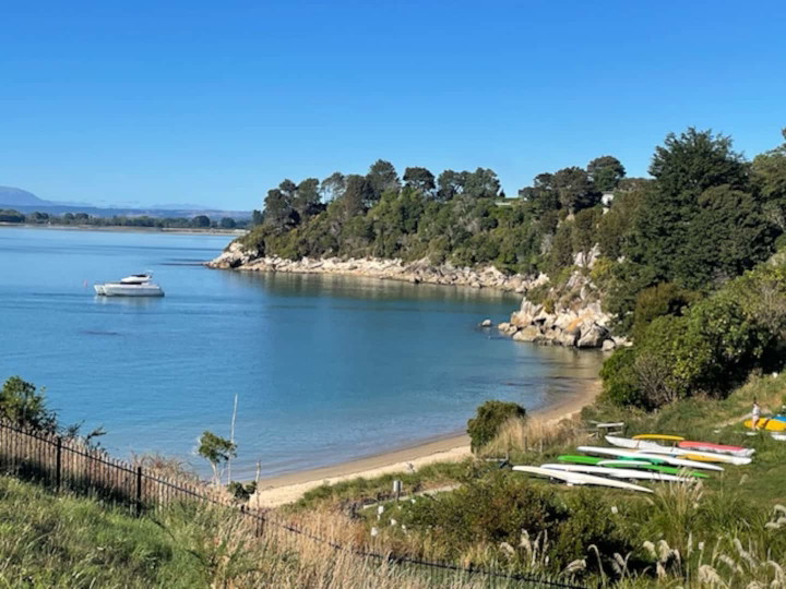 Tasman Bay Sea Views Apartment - Kaiteriteri