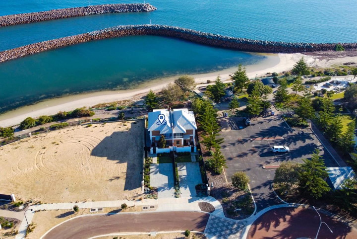Beachfront Lagoon Retreat - Port Geographe - Busselton