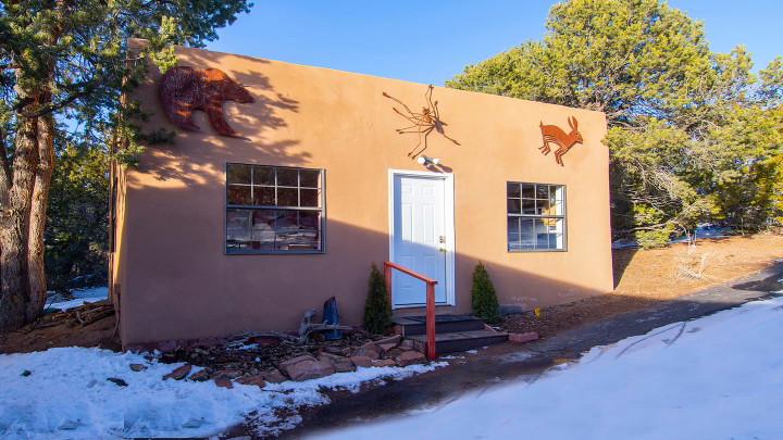 Private Hills Separate Home Shared Sauna & Hot Tub - Santa Fe, NM