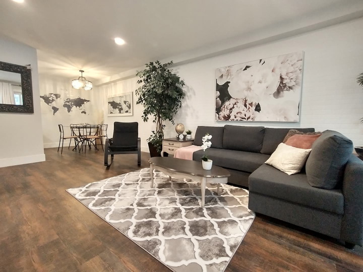 **Pet Friendly** Brewery District 1 Bdrm Hideout - Alberta