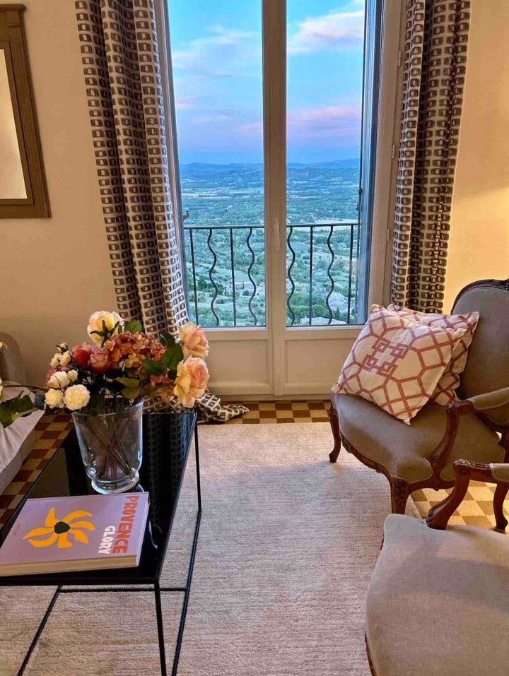 Idyllic Gordes With Panoramic View - Gordes
