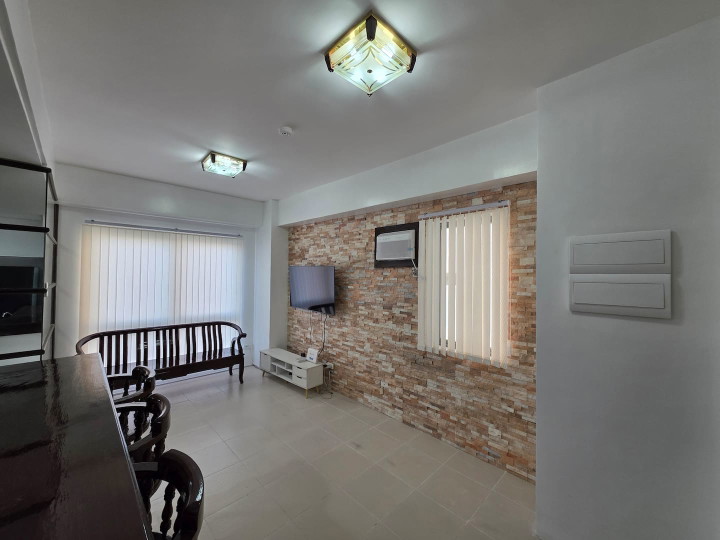 2br Unit In East Bay, Near Alabang - Muntinlupa