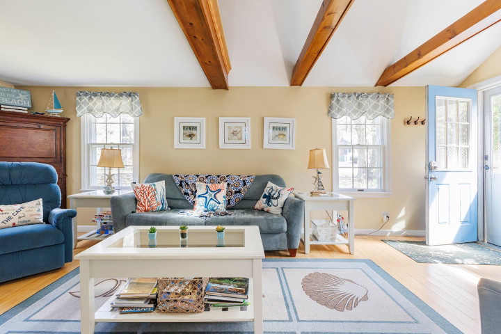 Cozy Cottage On Great Bay - Woods Hole, MA
