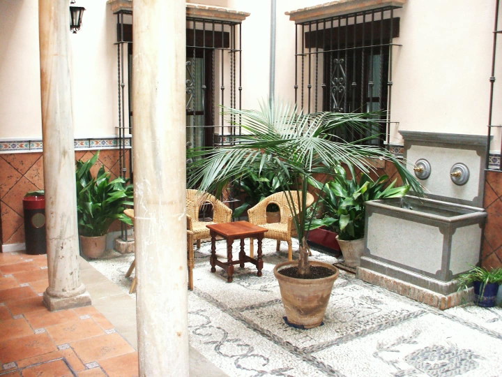 Affordable, Downtown, 16th Century History - Granada