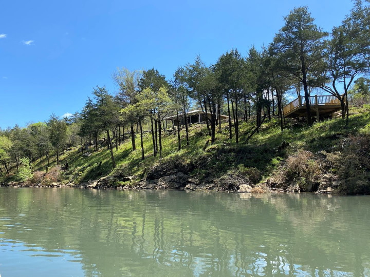 The Haven - Kiamichi Mountain Riverside Cabin - Oklahoma