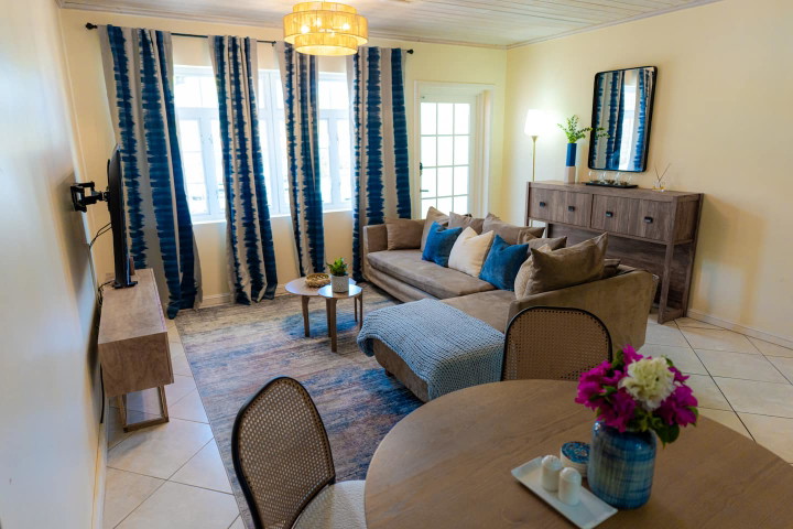 Gated Oasis Pool & Parking - Saint Lucia