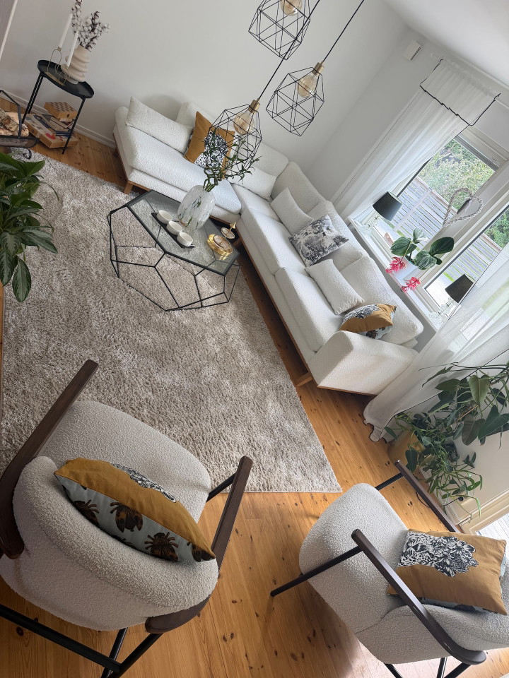 Modern 2-story House, 4 Bedrooms & Free Parking - Borås