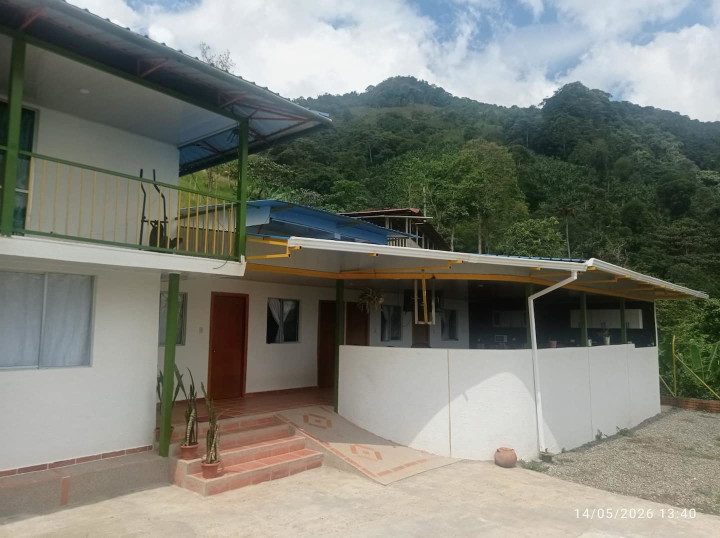 Rural Accommodation - 6 Beds - 3 Bathrooms - Living Room - Dining Room - Kitchen - Armenia