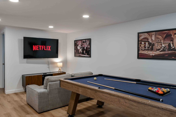 The Eleven 55 | Billiards | 5 Beds - Trois-Rivières