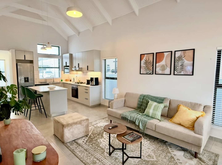 Modern Coastal Getaway, Langebaan - 