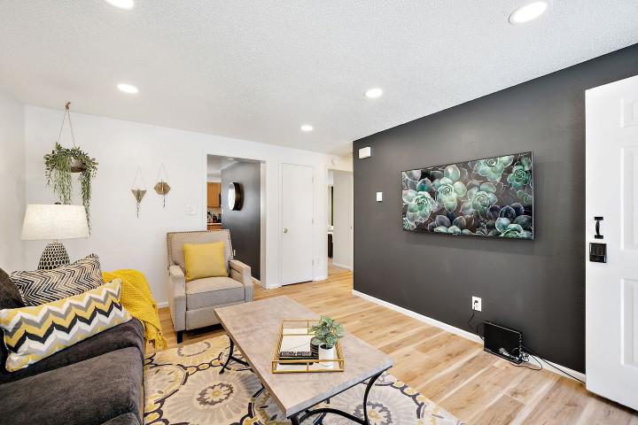 Cozy & Chic Denver Retreat W/ Premium Bedding! - Denver, CO