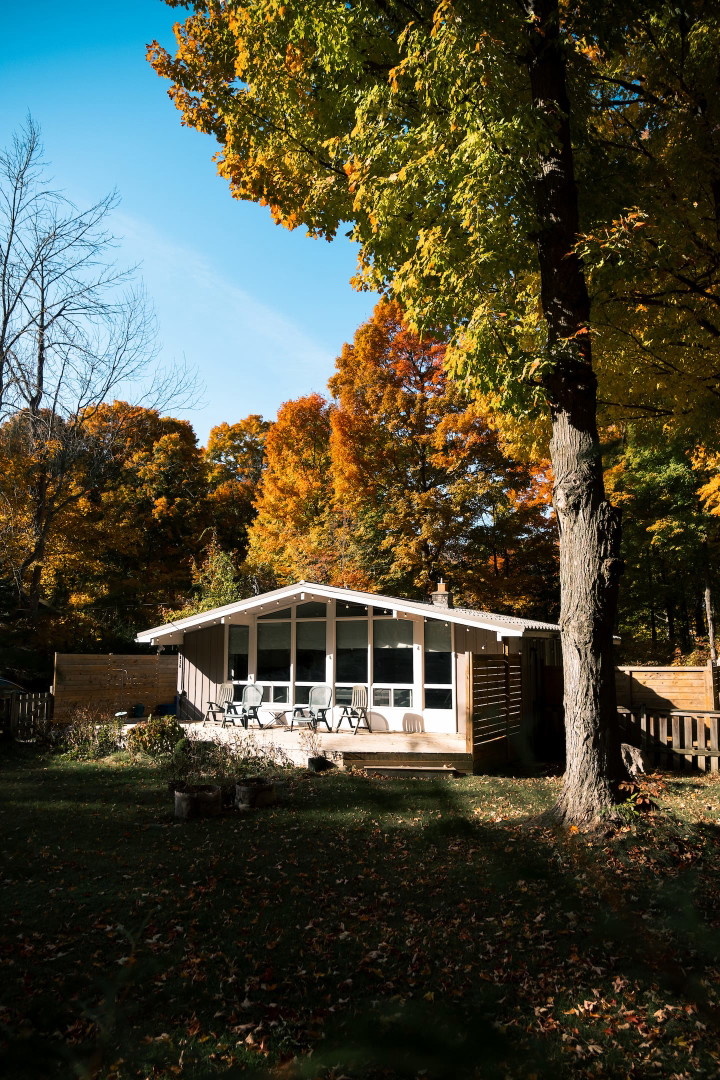 Kempenhaus- Lake Simcoe Cottage & Spa | Hot Tub - Barrie