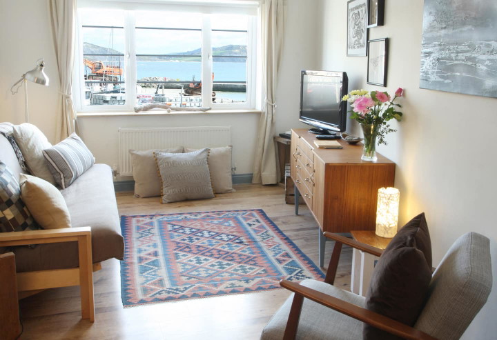 Harbour Side Apartment With Parking And That View! - Lyme Regis