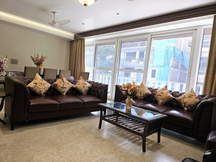 Sts: Magnificent 4br Def Col Cook Parking Central - Delhi, India