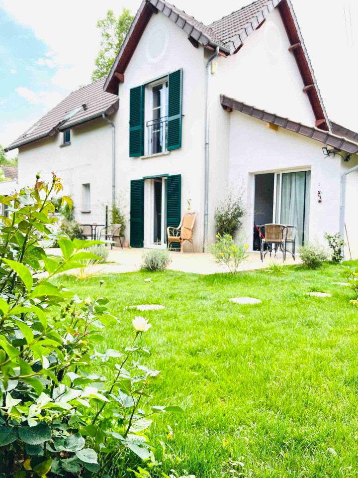 Studio Au Vert à 10 Min Du Centre-ville De Brunoy. - Yerres