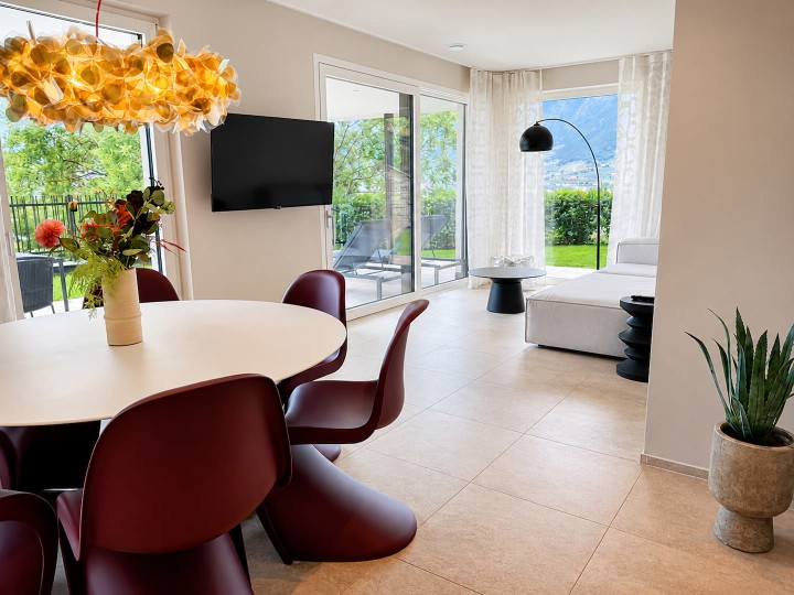 Private Garden, 2 Bedrooms And Garage - Tirolo