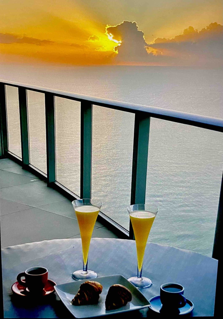 Beachfront, Walk To Sand, And What A View! - Hollywood, FL