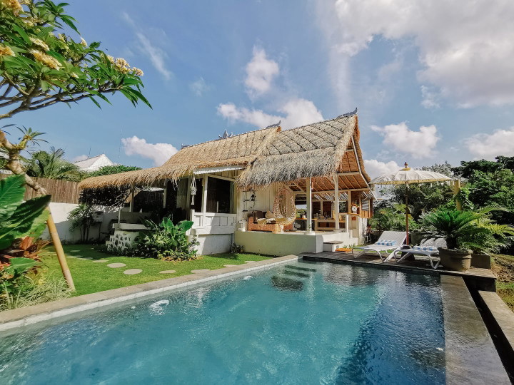 Villa Agus With Private Pool And Lush Garden - Canggu