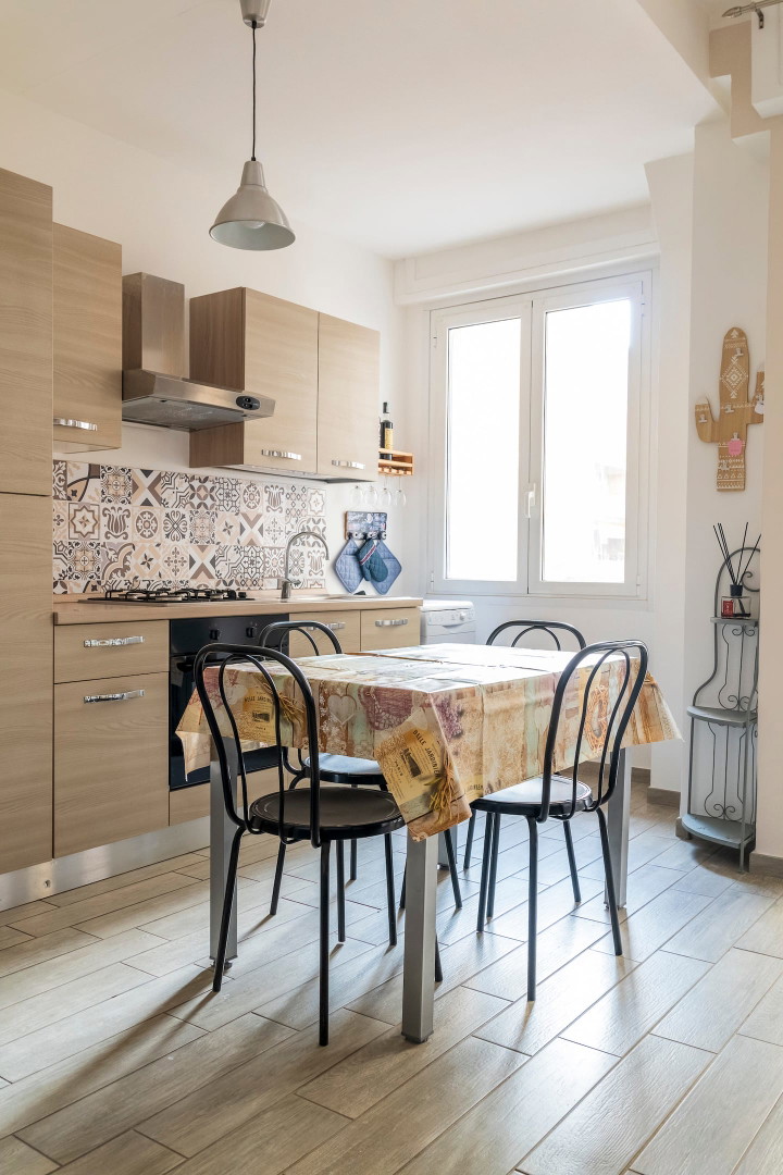 Cozy And Bright Three-room Apartment - Alassio