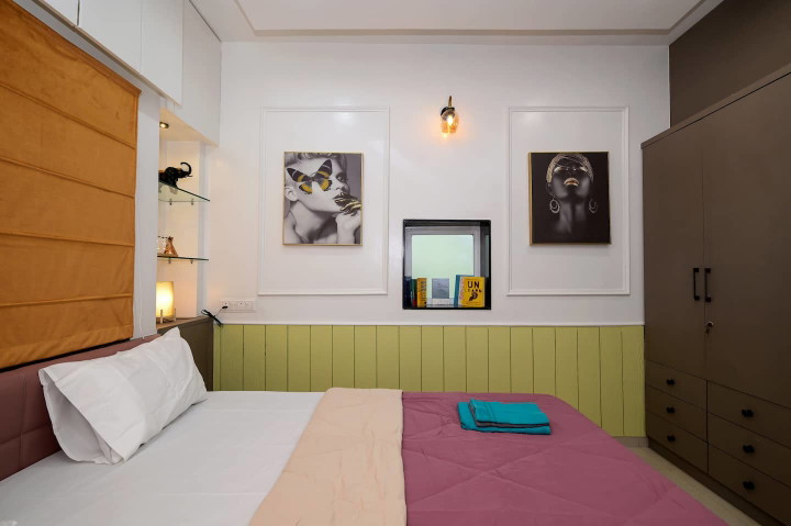 White Feather 206 - Poona