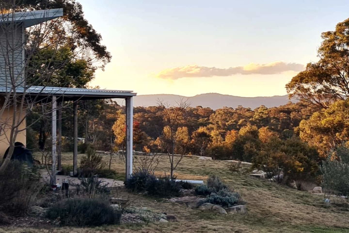 Strawhouse - Straw Bale Home With Mountain Views - Lithgow