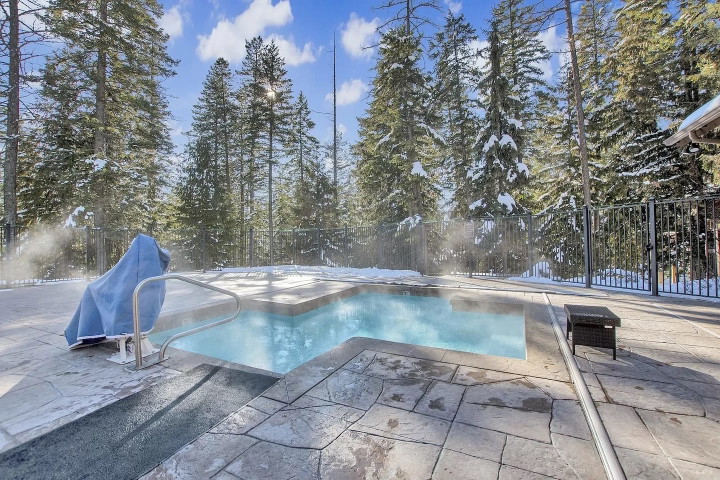 Apt W/lake Access, Pool, Hot Tub - Montana
