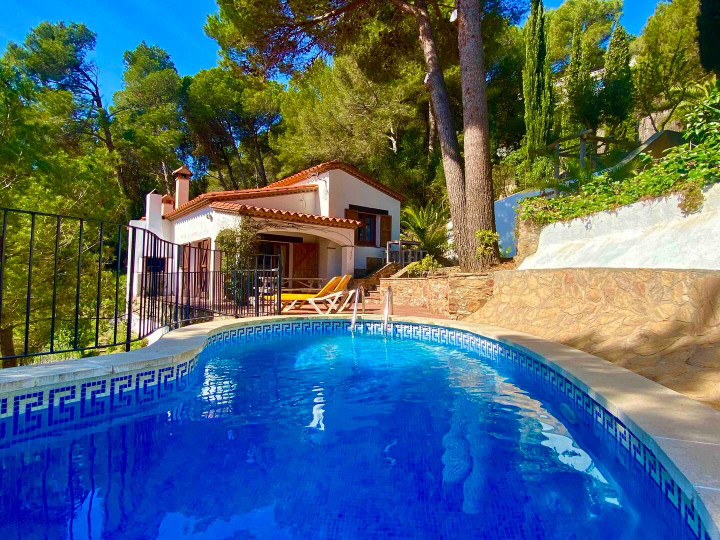 Villa Toscana Begur: Détente Près De Sa Tuna - Begur