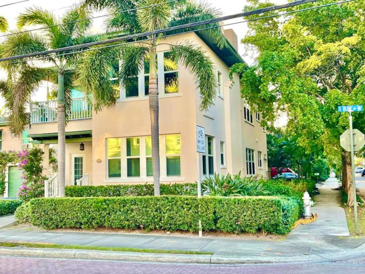 Mango Promenade Residence - Palm Beach, FL