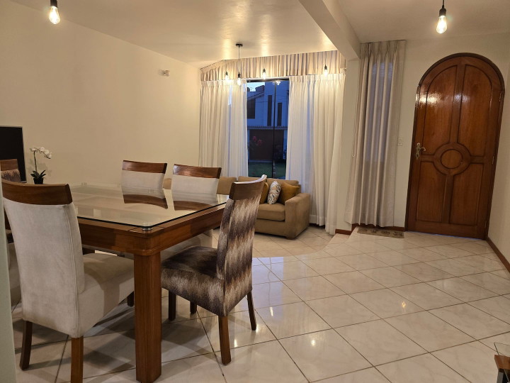 Tacna, Casa En Condominio -