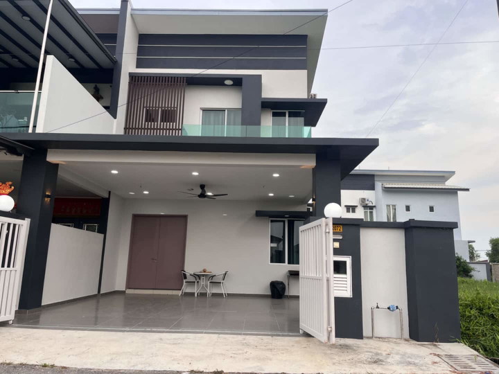 Sekinchan 2072 Homestay Ktv/bbq - Sekinchan