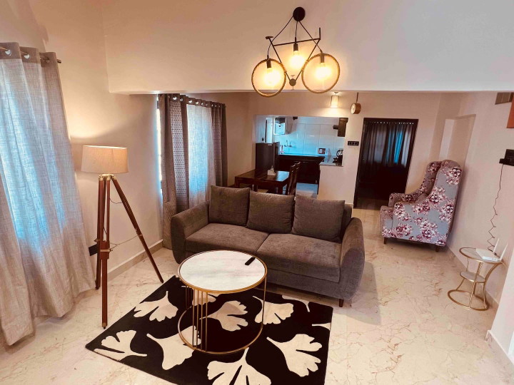 Eclectic 1 Bedroom House - Palampur