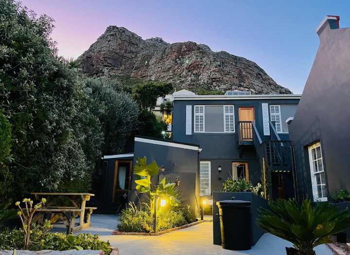 Newly Renovated Guesthouse With Stunning Views! - Cape Town