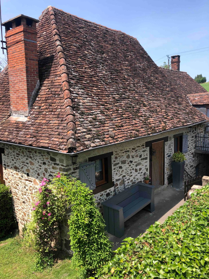 The Estate Under The Abbey - Correze
