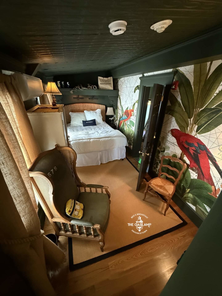 The Chart Room (Room 6), Queen, 18+ Only - Provincetown, MA