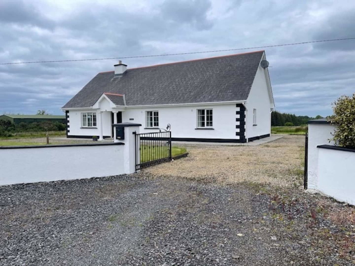 Aras Cuilinn: Countryside With Every Convenience - Mayo