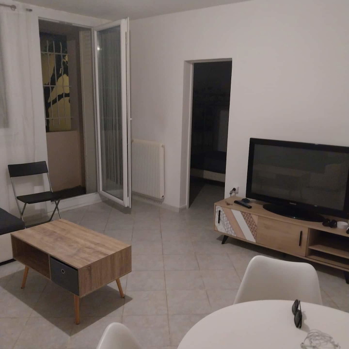 Loue Appartement Sur Marignane - Vitrolles