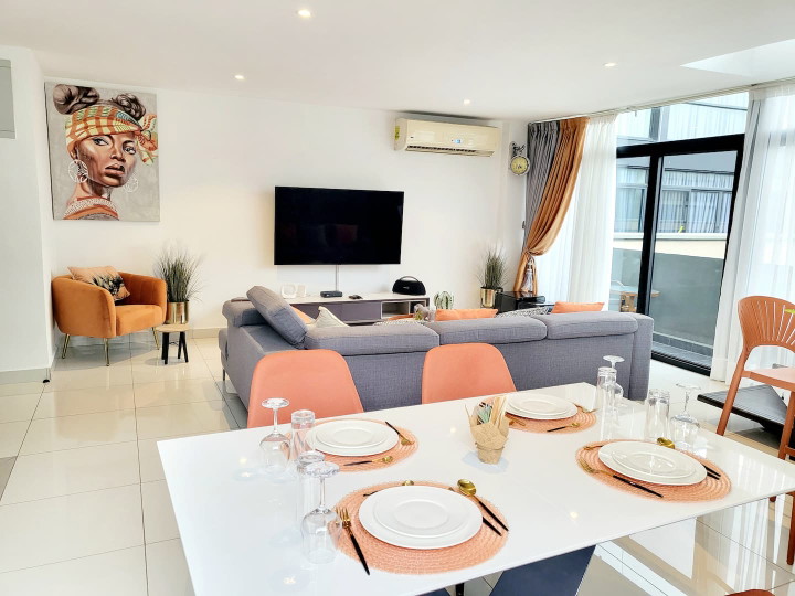 Luxury 2br Deluxe In Cantonments - Ghana