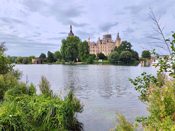 Holiday In Schwerin With Hot Tub And Close To The Castle - Schwerin