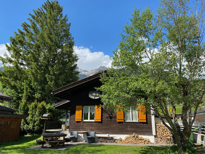 Chalet Familial Avec Vue Sur L'eiger Et Charme Alpin - Grindelwald