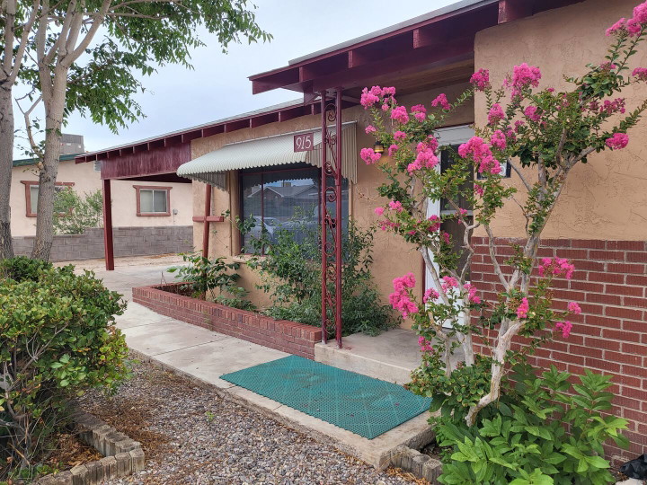 Top Of The Hill Guest House
Pet Friendly - Truth or Consequences, NM