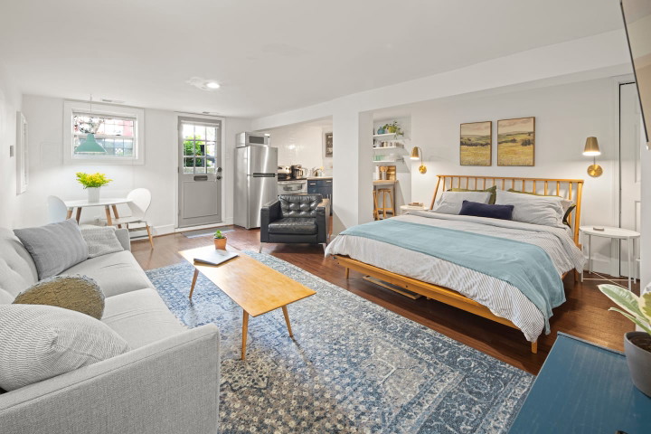 Walk To H St | Private Studio Near Capitol - Washington, D.C.