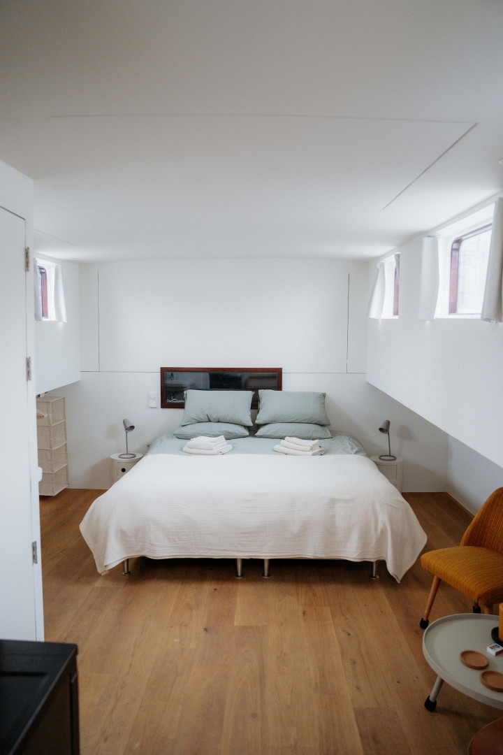 Sleep Wonderfully On The Houseboat 'Dieu M'aidera' - Amsterdam