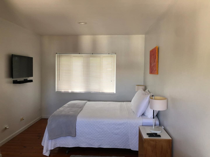 Rest West - Modern Quiet Getaway Near The Beach - The Bahamas