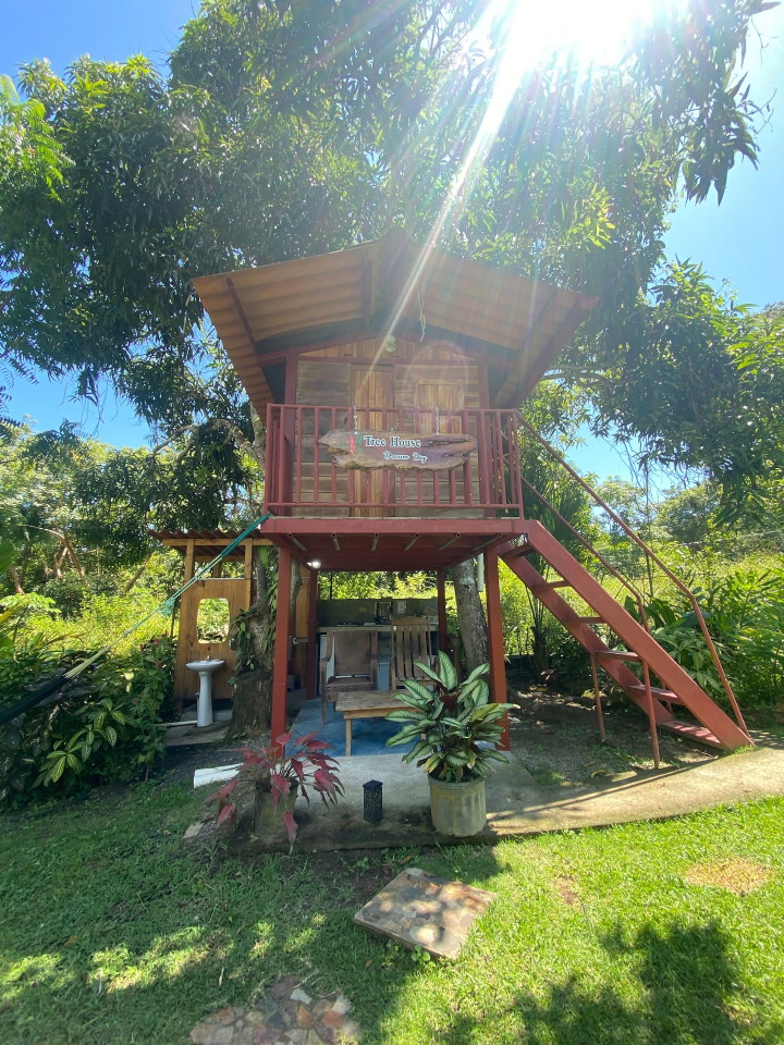Tree House/wi-fi/rural/beaches/quiet/clean/pool - Panama