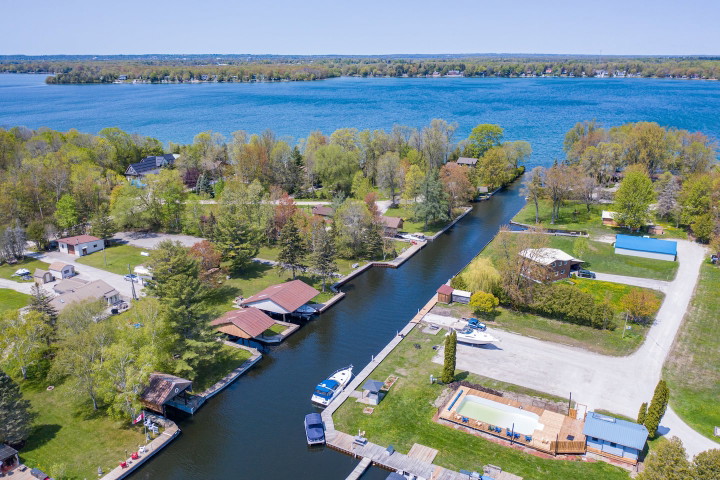 Belle Propriété Au Bord De L'eau Et Navigation De Plaisance Parfaite&nbsp;! - Orillia